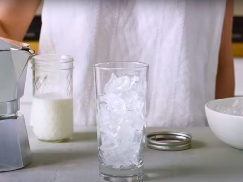 Best Way to Make Iced Mocha at Home - Grind Those Beans