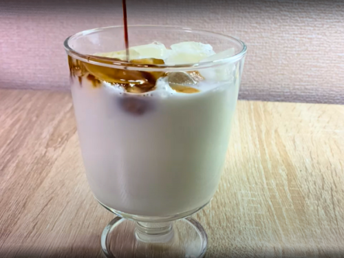 The Perfect Decaf Iced Coffee: Easy Recipes and Pro Tips - Grind Those ...