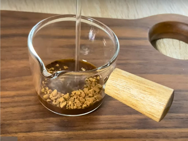 The Perfect Decaf Iced Coffee: Easy Recipes and Pro Tips - Grind Those ...