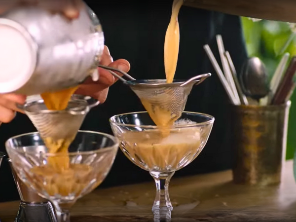 Espresso Martini Recipe: The Ultimate Coffee Cocktail - Grind Those Beans