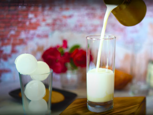 How to Make Spanish Coffee (Iced Latte) - Grind Those Beans