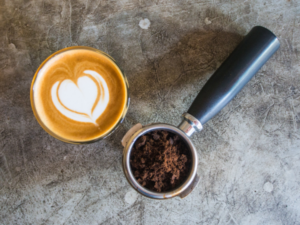 Caffè Latte vs Latte: A Breakdown of Taste, Texture & Tradition