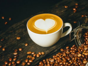 How Much Caffeine is in a Latte? A Breakdown by Size & Type
